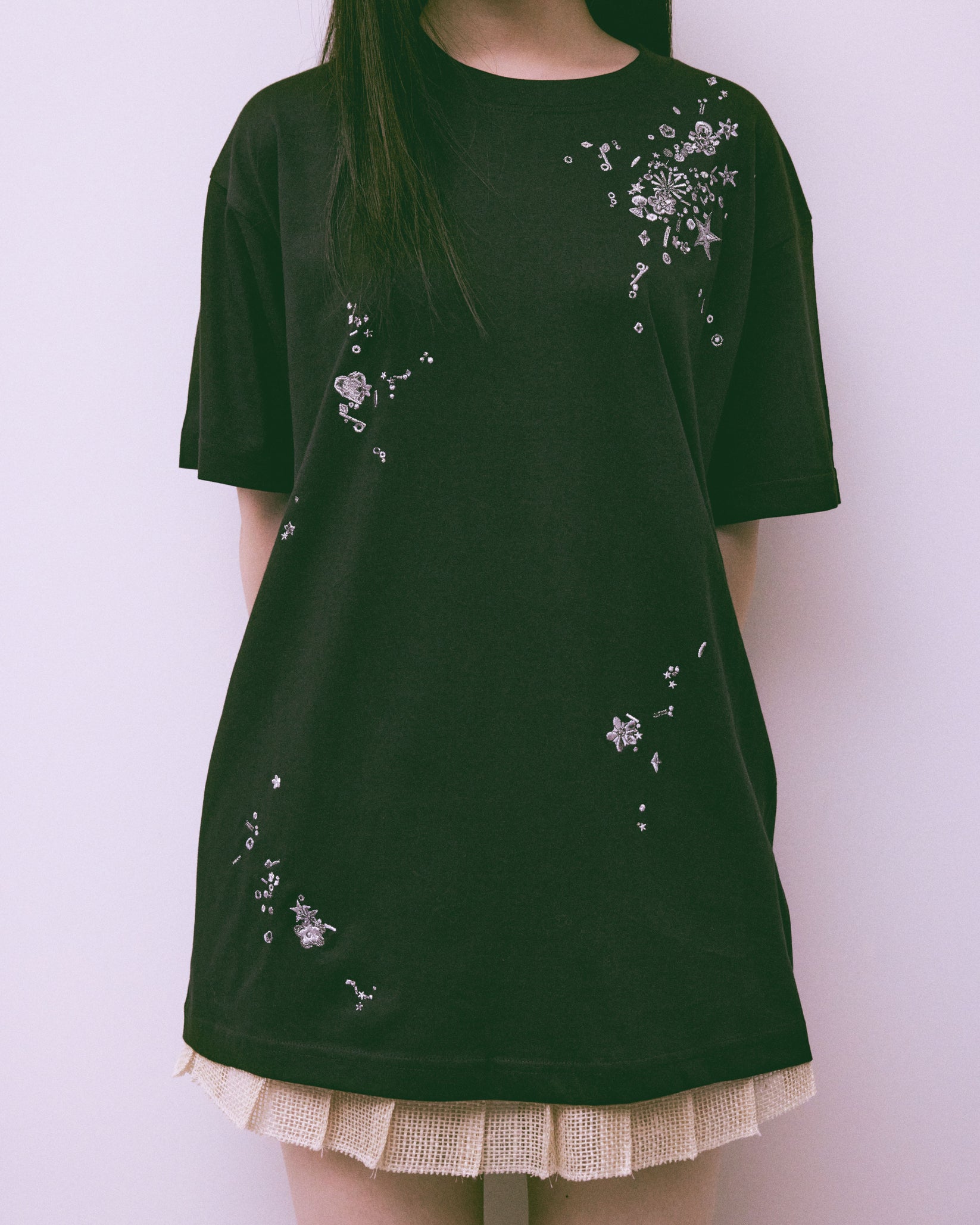 hearty childhood spangle T-shirt Black – tanakadaisuke