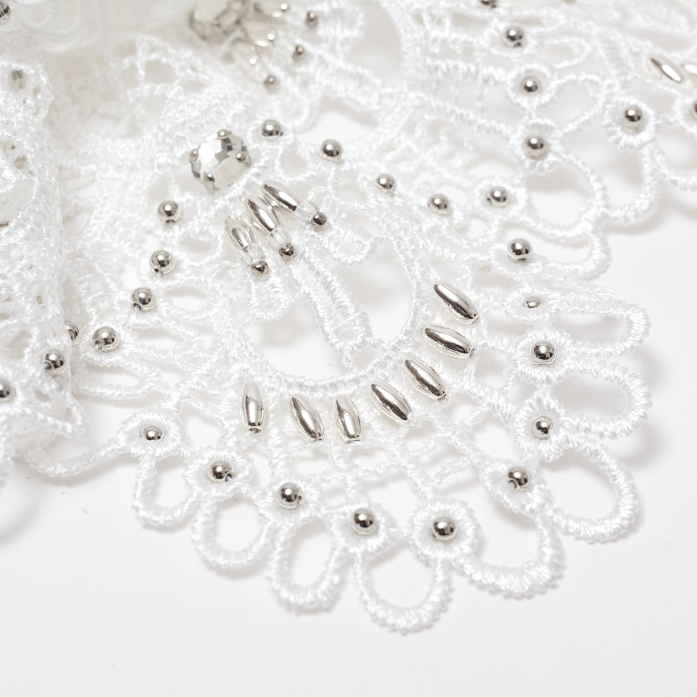 white lace bijou Chignon【Delivery in February 2023】 – tanakadaisuke