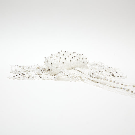 white lace bijou Chignon【Delivery in February 2023】 – tanakadaisuke